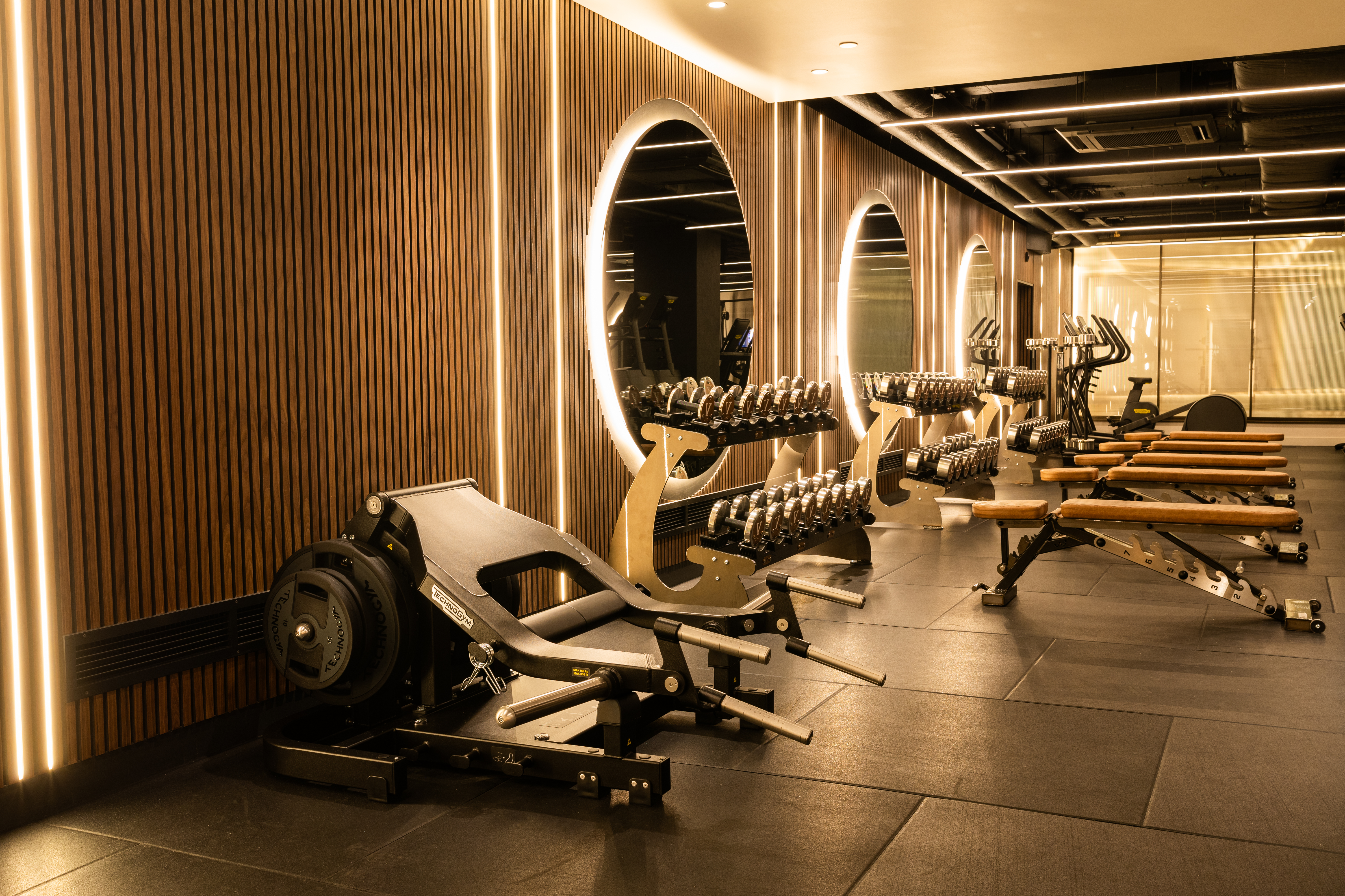 V London | Luxury Health Club
